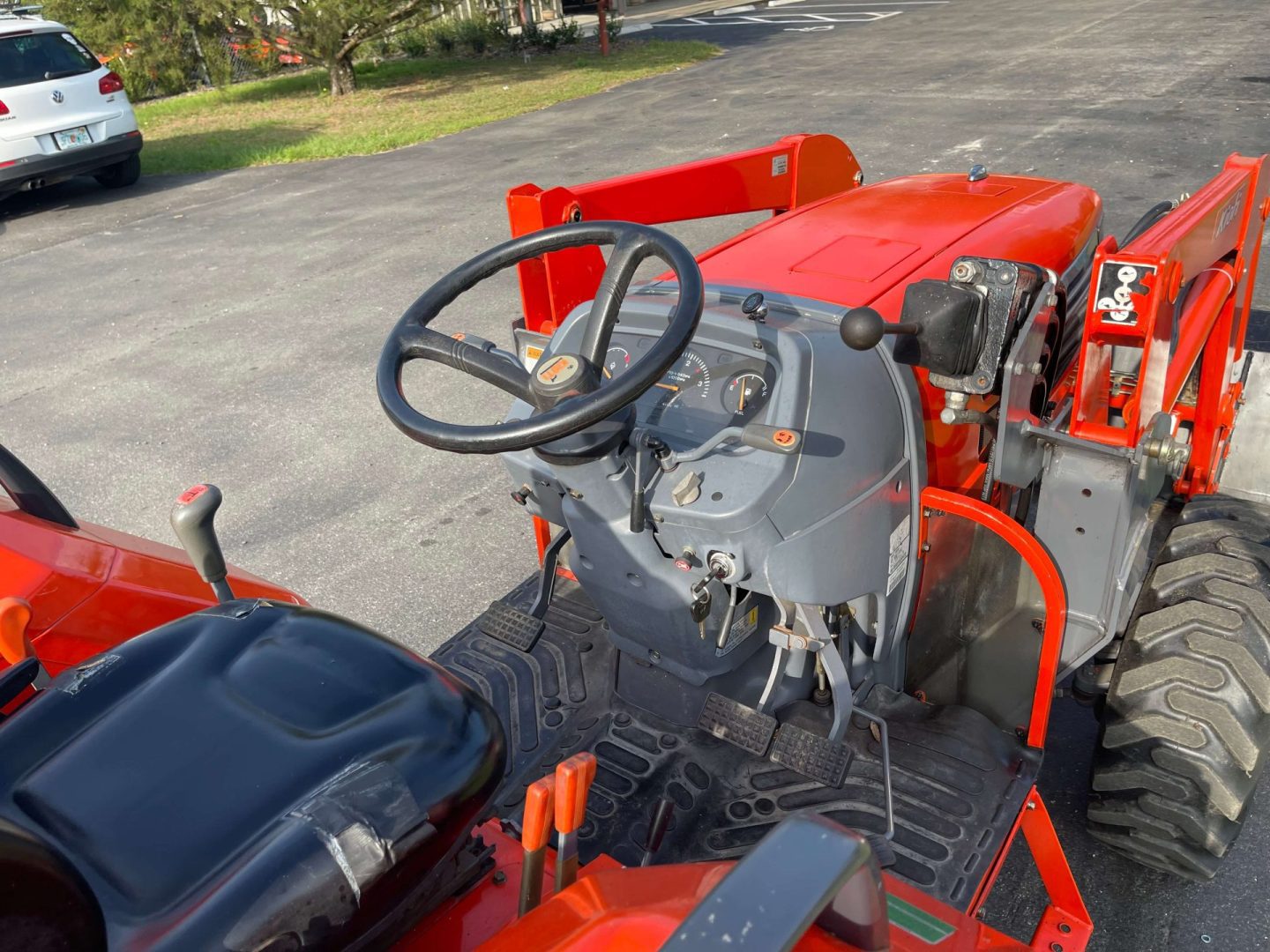 Used 2004 Kioti DK40 W/Loader – Connor Tractor